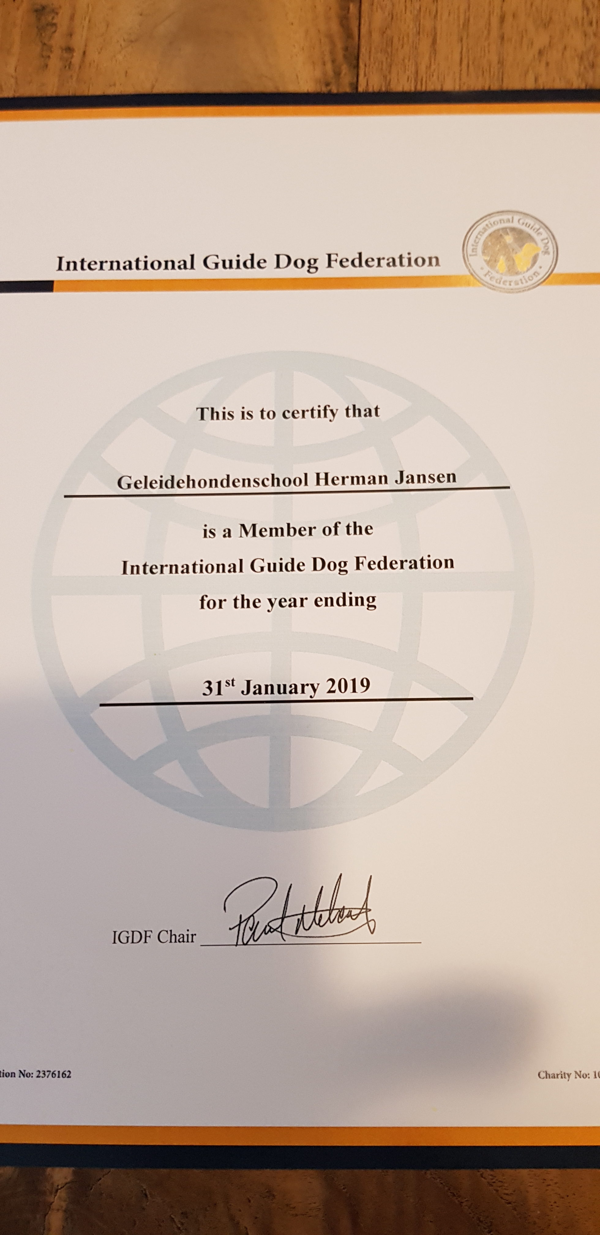 Lid van de International Guide Dog federation | Geleidehondenschool ...